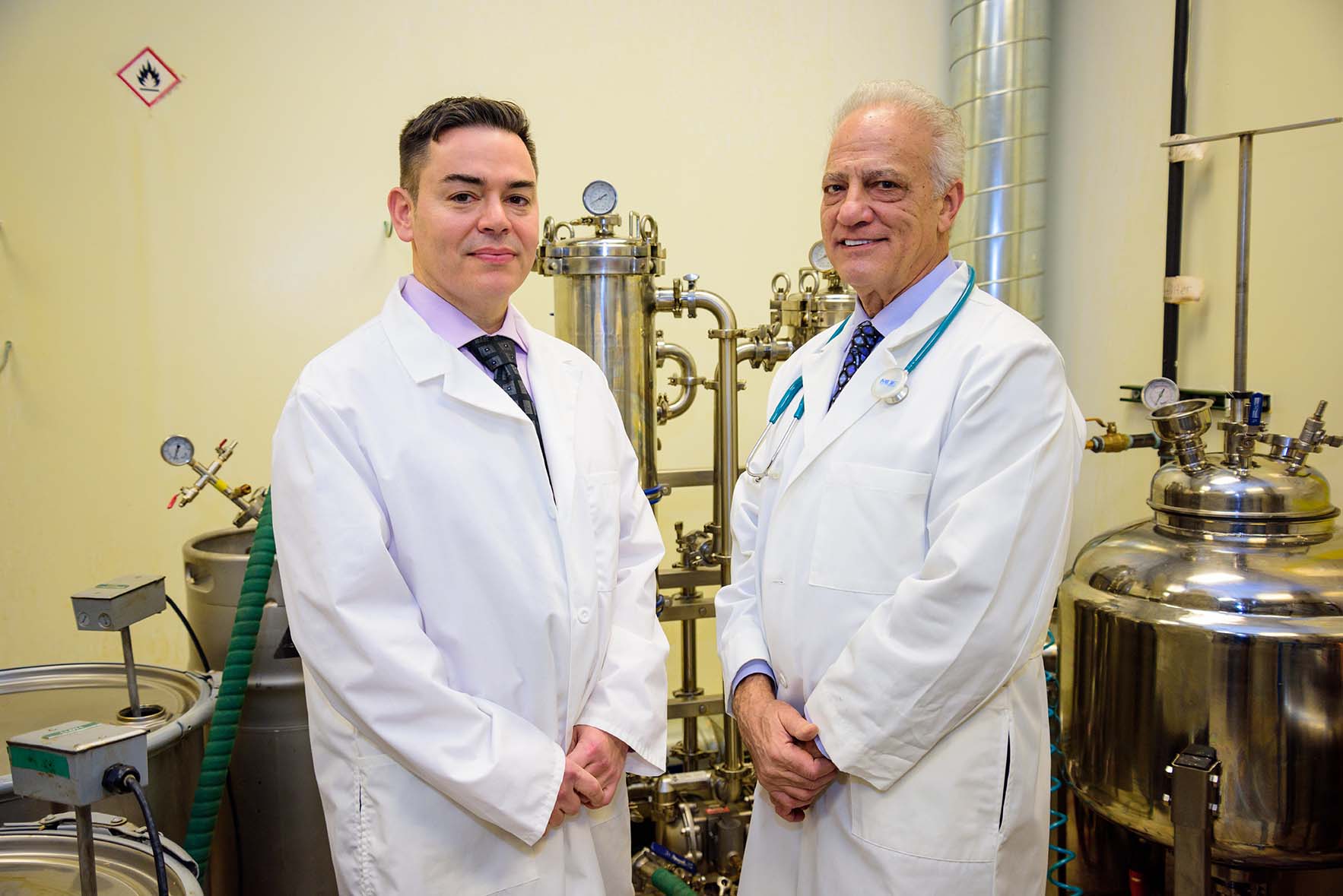 About Us - CBDintact